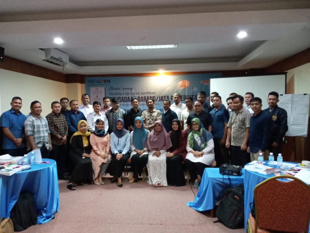 BLENDED LEARNING PELATIHAN DAN UJIAN SERTIFIKASI PENGADAAN BARANG/JASA ...